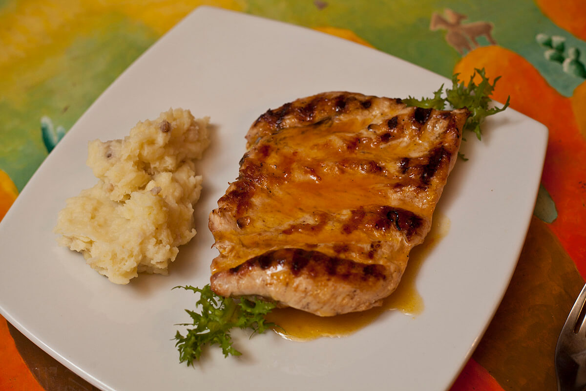 Bife de pollo grillado | Alimentos Sofía